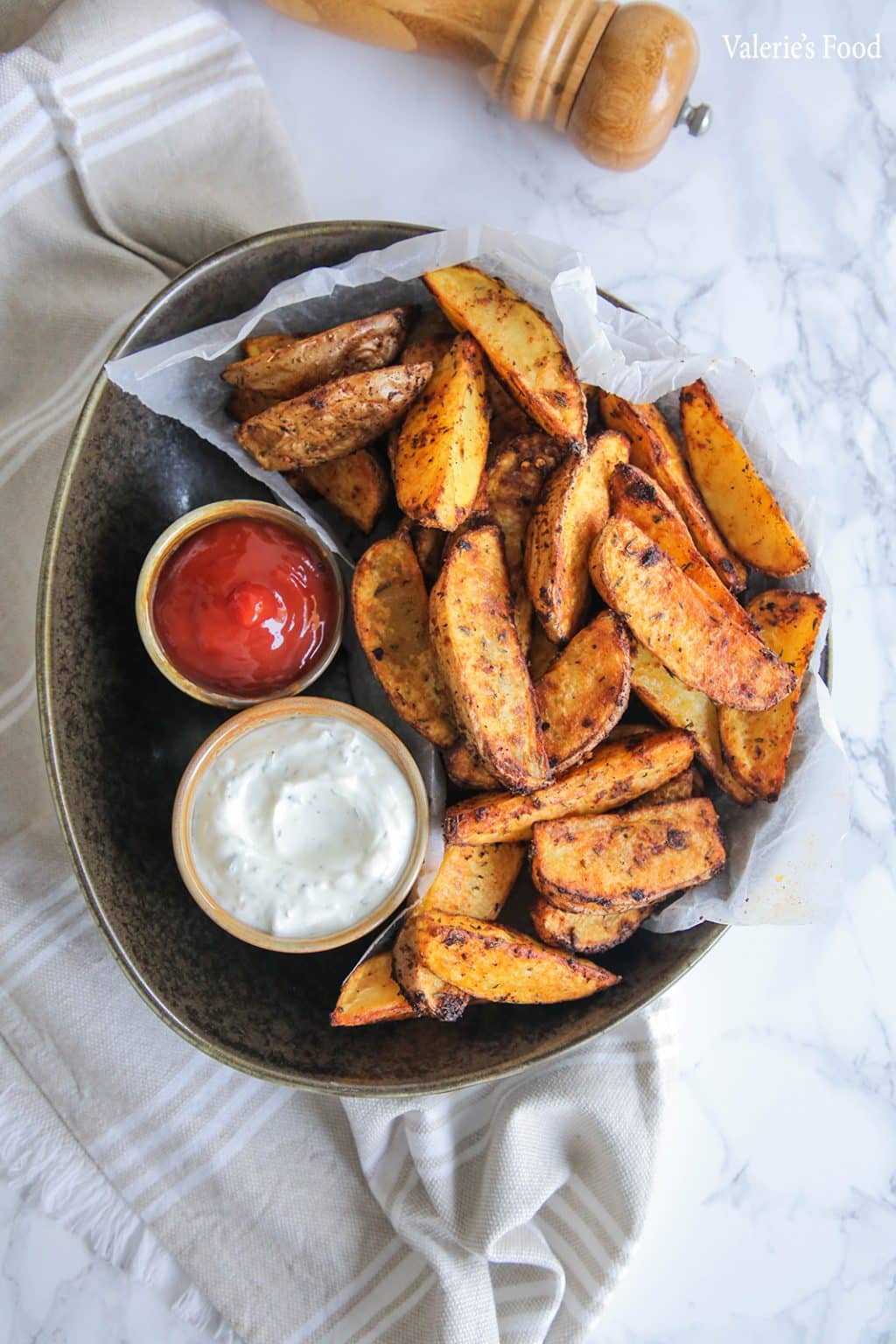 CARTOFI ȚĂRĂNEȘTI LA CUPTOR (WEDGES) I Rețetă + Video – Valerie's Food