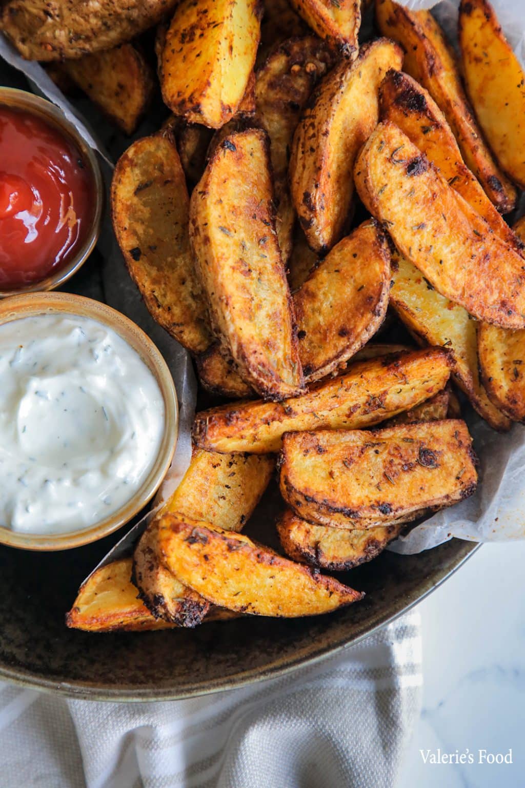 CARTOFI ȚĂRĂNEȘTI LA CUPTOR (WEDGES) I Rețetă + Video - Valerie's Food